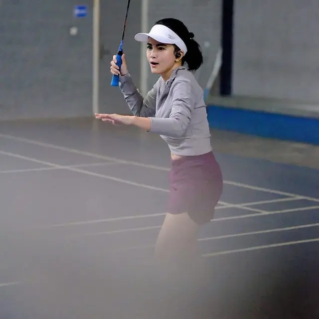 6 Potret Terbaru Tania Putri, Dulu Berperan Jadi Gadis Polos di Sinetron Kepompong - Hot ...