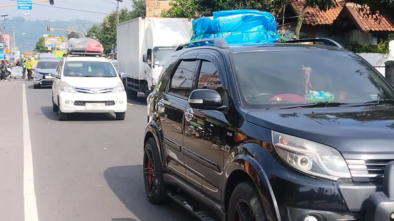 Mudik Lebaran 2024, Pemudik Mengeluh Terjebak Macet hingga 12 Jam di Jalur Lintas Sumatra ...