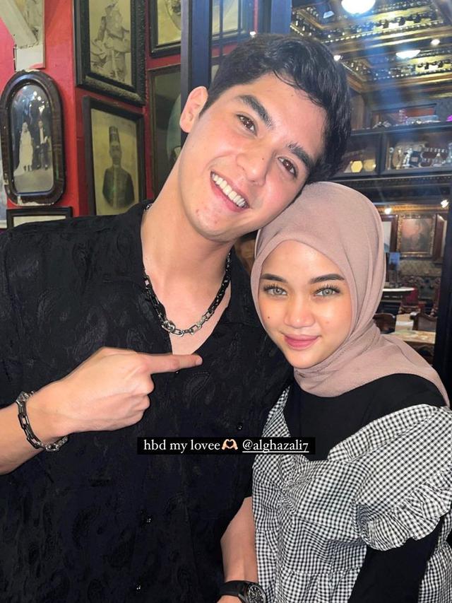 7 Momen Pesta Ultah Al Ghazali, Potret Bersama Teman Masa Kecil Jadi ...