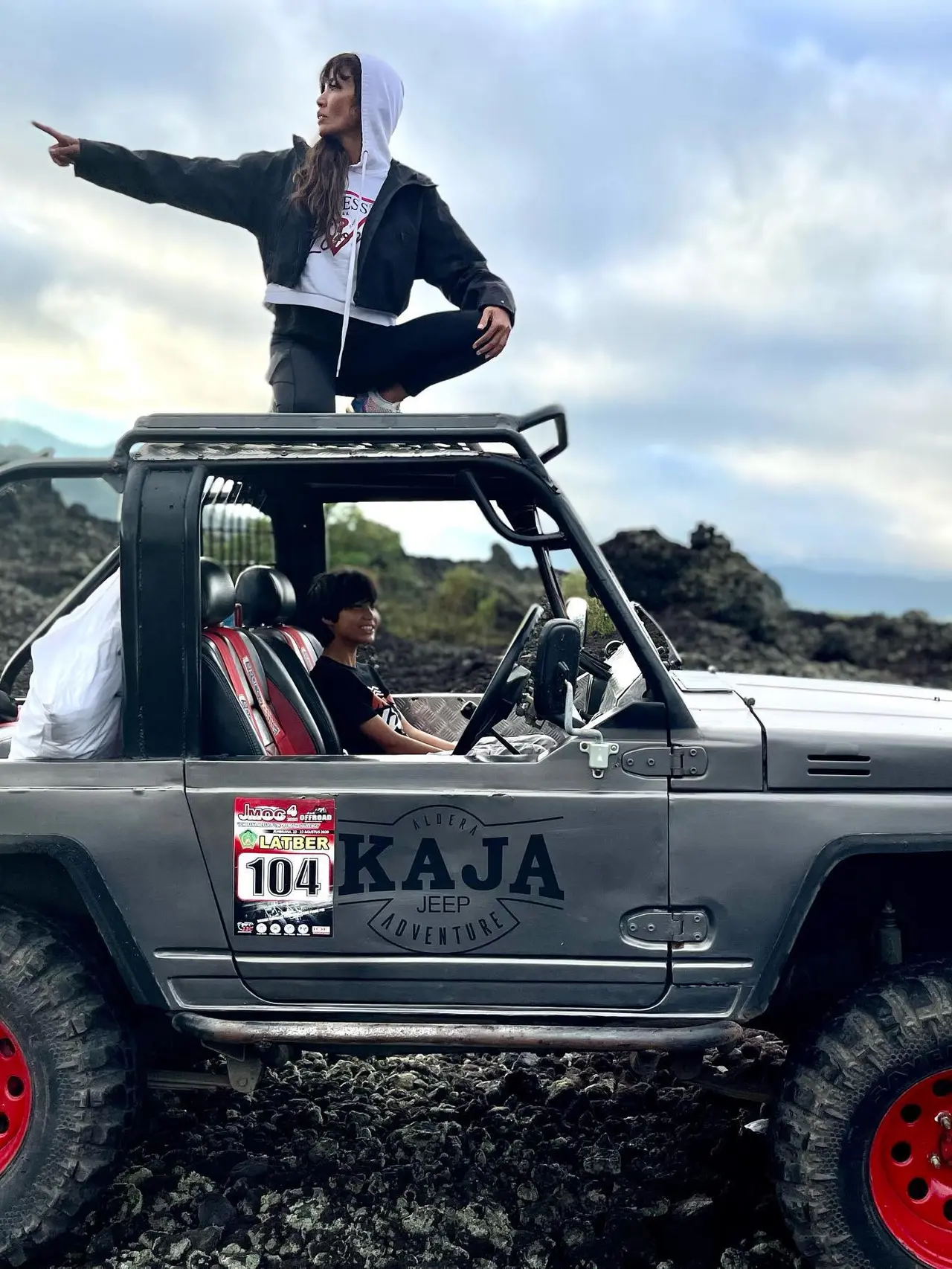 7 Momen Liburan Shanty Paredes di Bali, Nikmati Sunrise di Gunung Batur ...