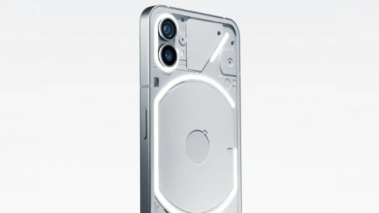 Mirip iPhone 14, Nothing Phone 2 Resmi Meluncur dengan Snapdragon 8 ...