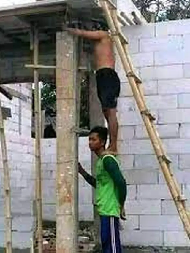 6 Potret Kerja Sama Orang Biasa Bak Kuli Bangunan Ini Bikin Deg-Degan ...
