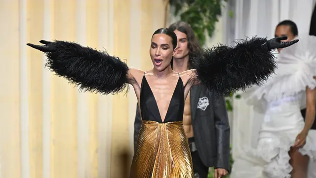 Ines Rau, Transgender yang Diisukan Jadi Kekasih Kylian Mbappe - Bola ...