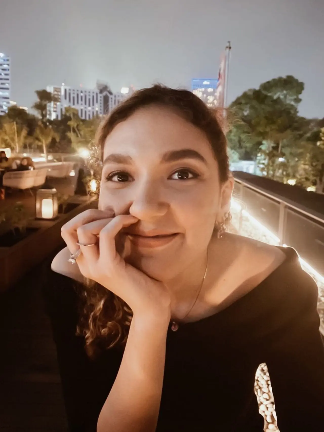 Terlibat di Acara JMUN 2021, Ini 6 Potret Terbaru Ghina Raihanah Adik ...