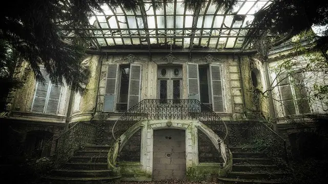 Fotografer Ini Ubah Kesan Angker Jadi Sesuatu yang Indah - Lifestyle ...