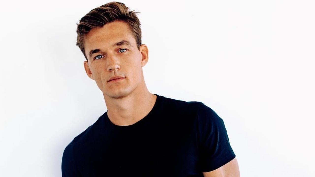 7 Potret Tyler Cameron, Pria yang Diduga Pengganti Zayn Malik di Hati ...