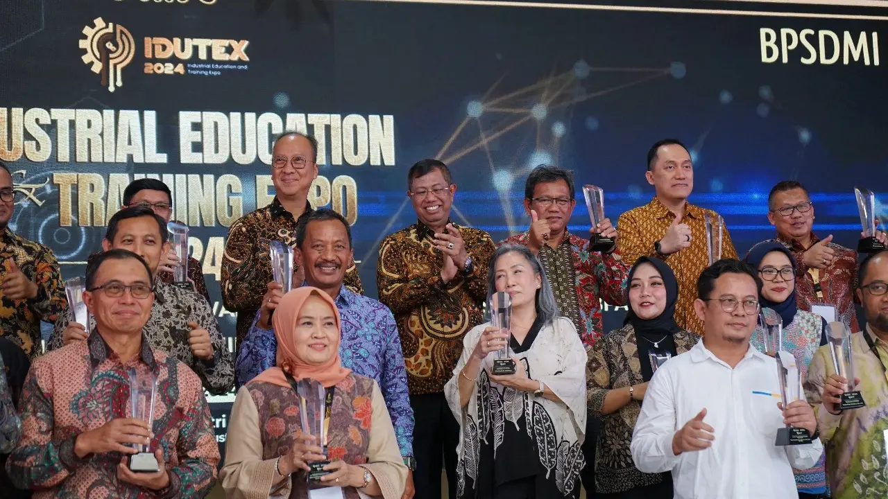 PT IMIP Percepatan Alih Pengetahuan dari TKA ke SDM Lokal - Bisnis ...