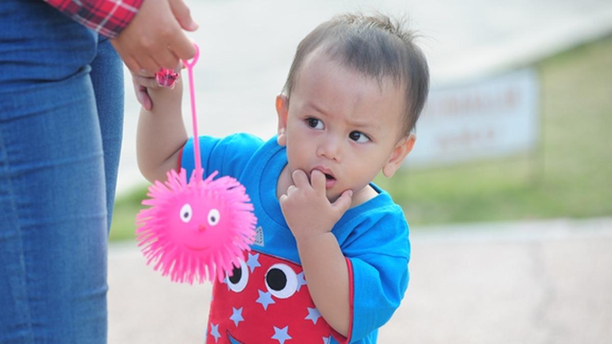 Anak Ketahuan Mencuri? Jangan Langsung Memarahinya ya Moms! - Parenting ...