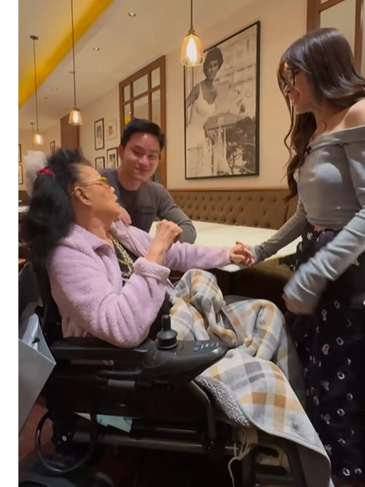 6 Potret Azka Ajak Eca Aura Bertemu Keluarga Deddy Corbuzier, Kenalkan ...