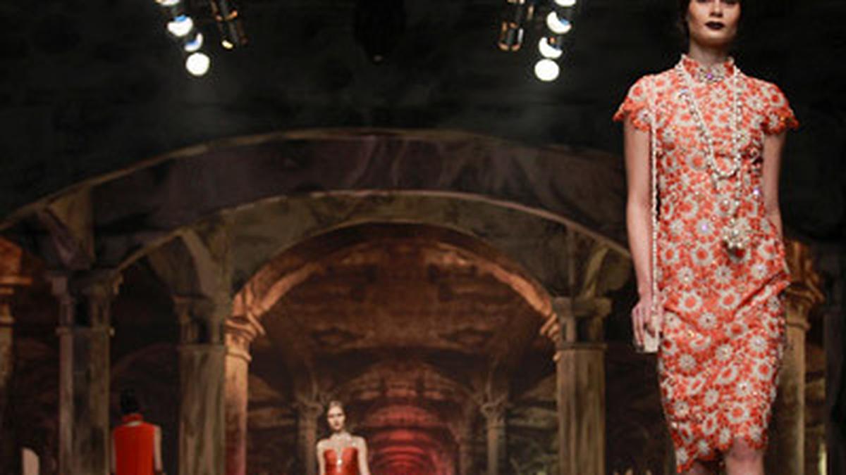 Reflections of Sebastian Gunawan's New Collection - Entertainment ...