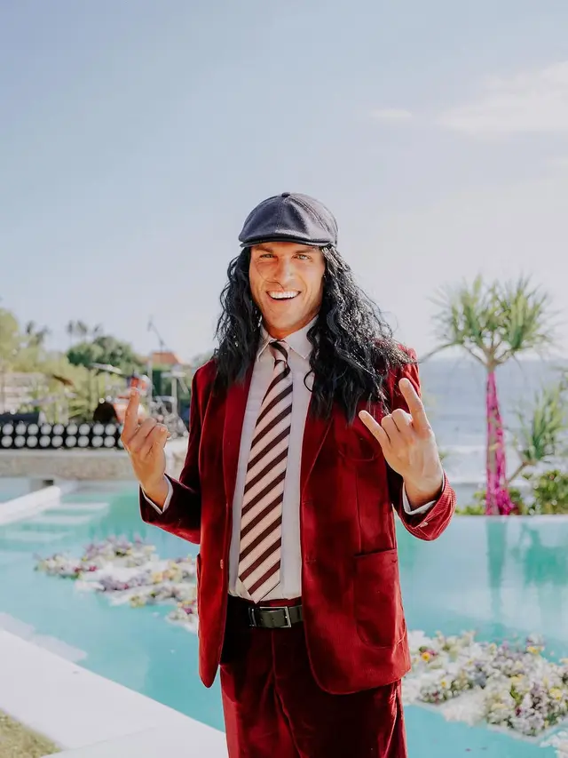 6 Potret Ultah Justin Werner Suami Indah Kalalo, Bergaya Rocker Klasik ...