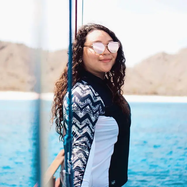 Pernah Bintangi Sitkom Sketsa, Ini 6 Potret Terbaru Artis Cilik Clara ...