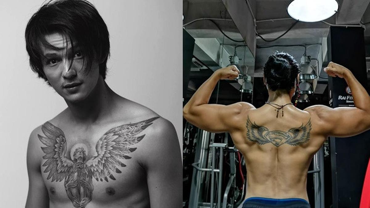 6 Potret Seleb Cowok saat Pamer Tato, Tampil Macho
