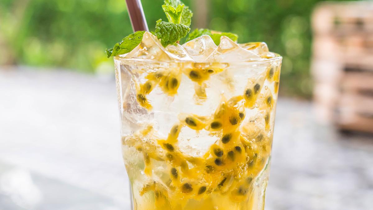 Resep Es Markisa Segar Meski Tanpa Gula - Food Fimela.com