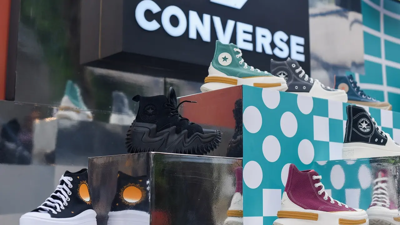 Pilihan Sneakers Legendaris yang Nyaman untuk Sehari-hari dengan Gaya ...