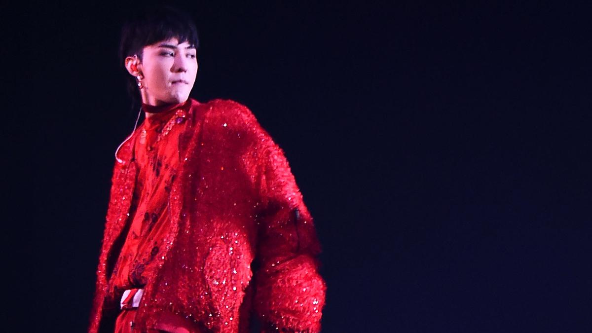 G-Dragon Sukses Pukau Penggemar dengan Gaya Busana Swag - Lifestyle ...