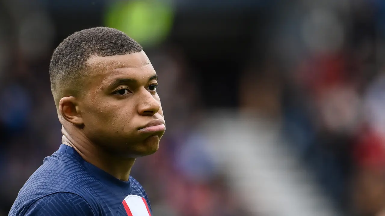 Pernah Raih Trofi Piala Dunia, Kylian Mbappe Belum Layak Dicap Pemain ...