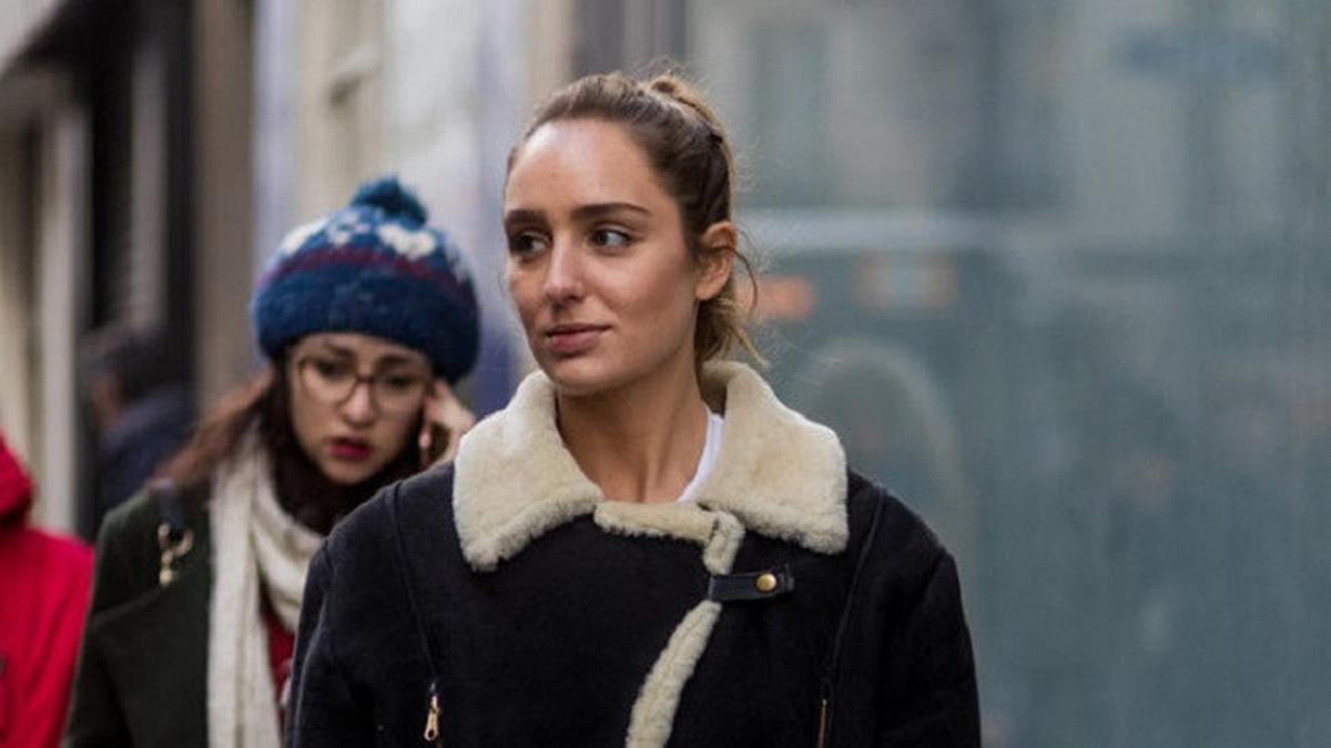 Inspirasi Gaya Street Style Keren di Paris Fashion Week