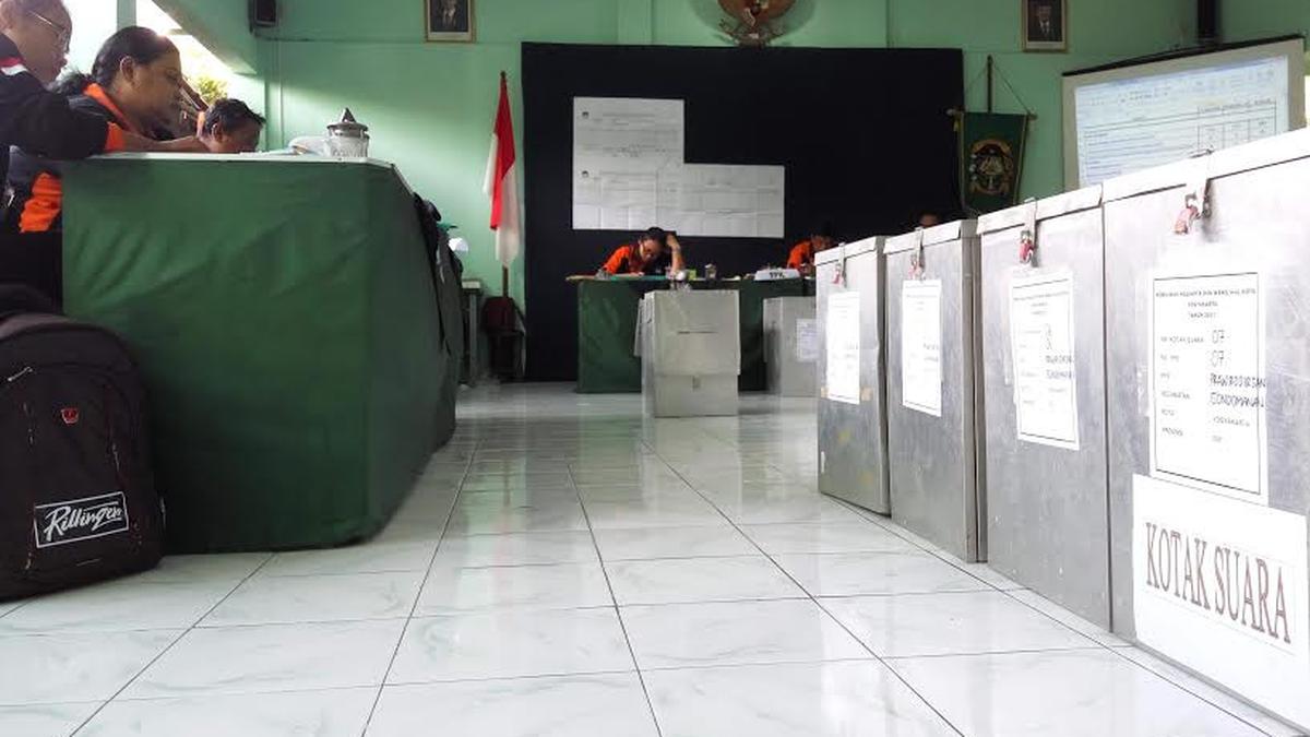 Saksi Paslon Pilkada Yogyakarta Keberatan Hasil Rekapitulasi - Pemilu ...