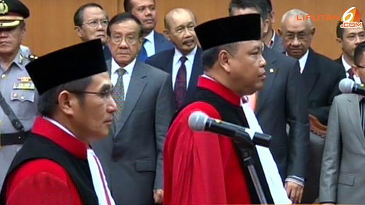 Ketua Baru MK Hamdan Zoelva Ucap Sumpah - News Liputan6.com