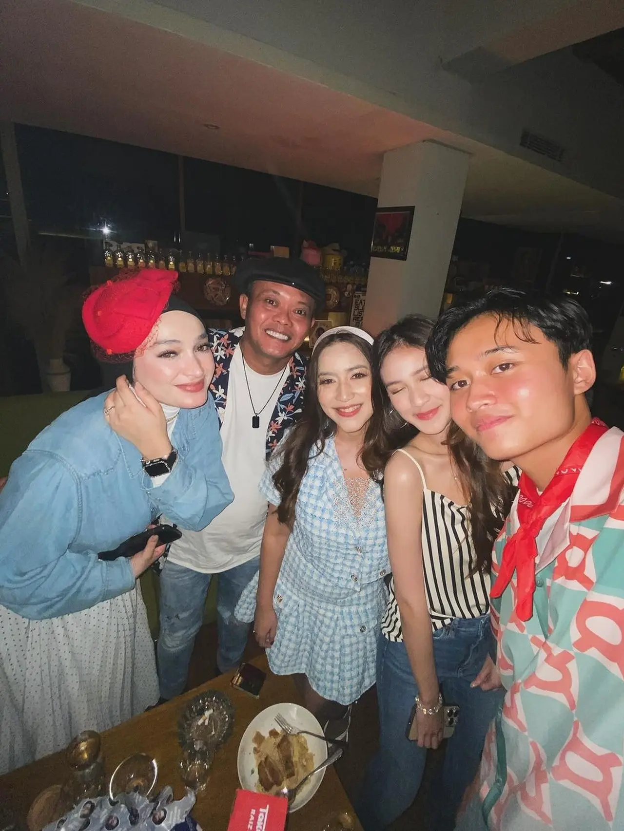 6 Potret Risma Nilawati Ibunda Harleyava Princy di Ultah Anak Sule ...