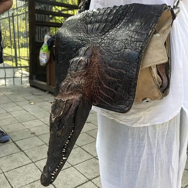 8 Potret Desain Tas Nyeleneh Ini Punya Bentuk yang Bikin Tepuk Jidat ...