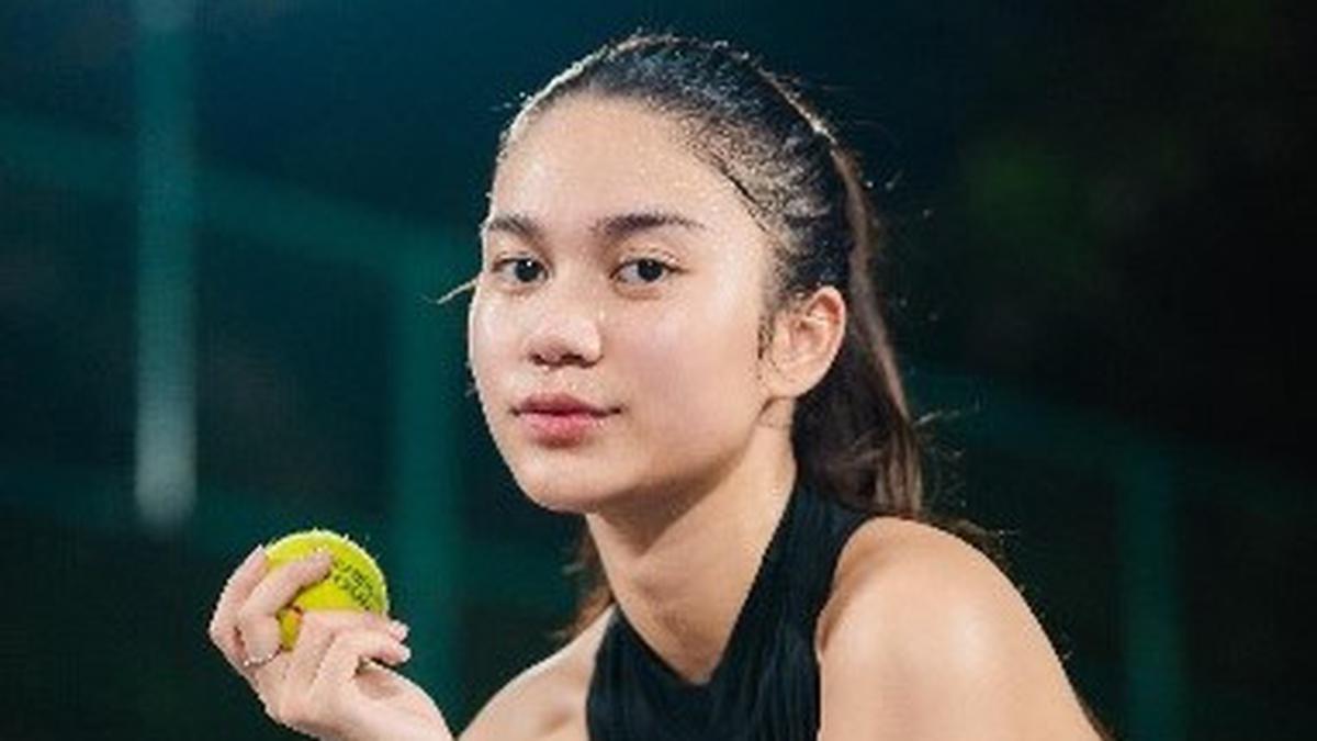 OOTD Azizah Salsha saat Olahraga, Lihat Tampilannya yang Sporty - Photo ...