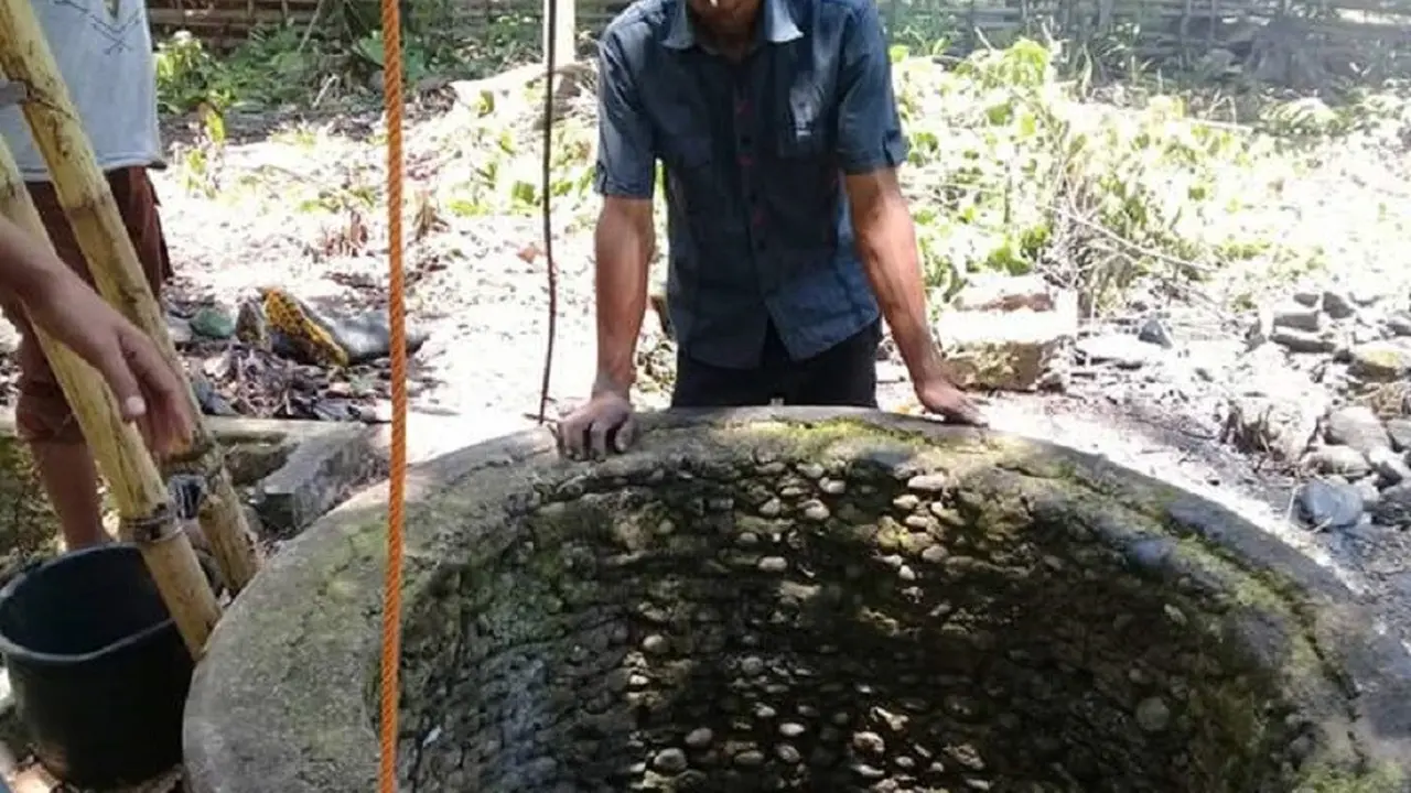 Mitos Sumur Tua Peninggalan Puang Langgarang Tak Bisa Kering - Regional ...