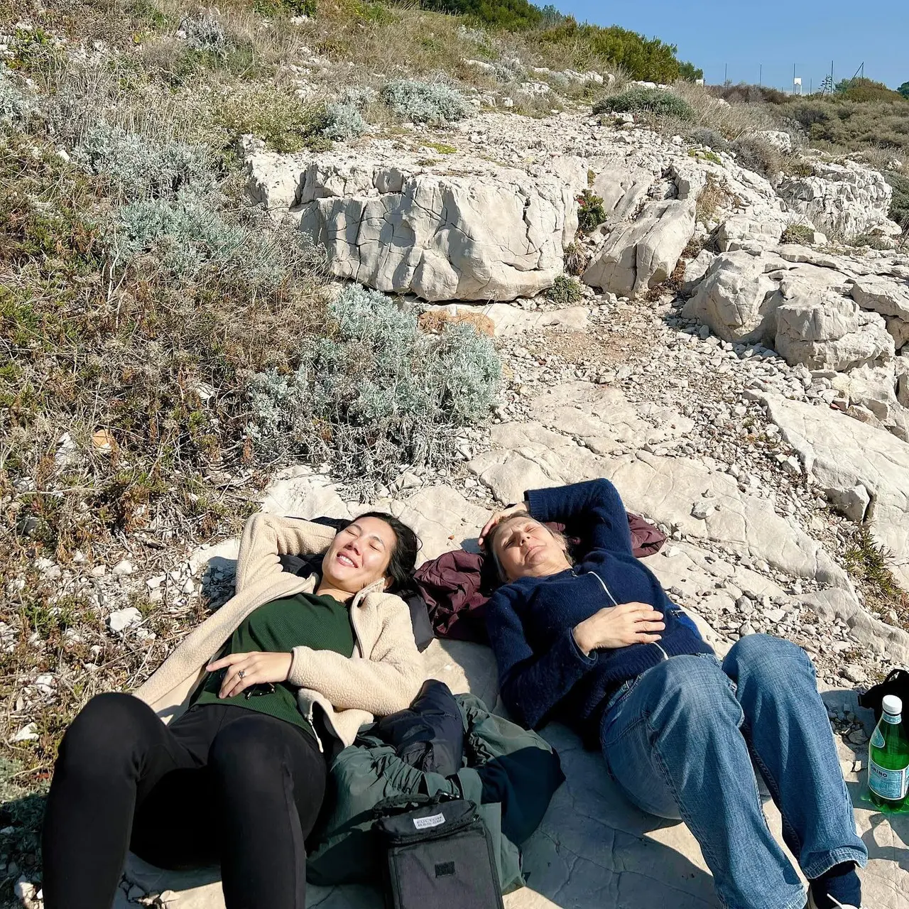 6 Potret Sarah Istri Eross Candra SO7 Bareng Ibu Berdarah Prancis ...