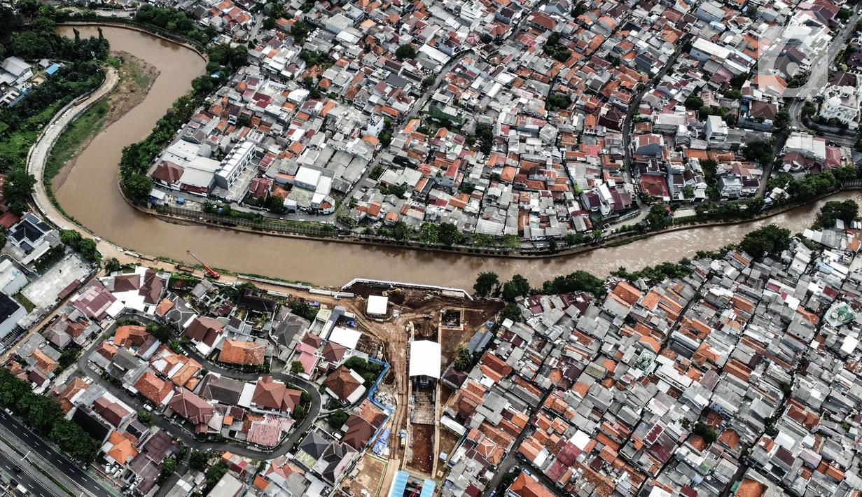 Progres Pembangunan Sodetan Ciliwung - Foto Liputan6.com