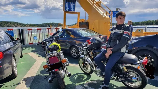 6 Potret Transformasi Nyoman Paul Aro, Pernah Jadi Pemain Bola di ...