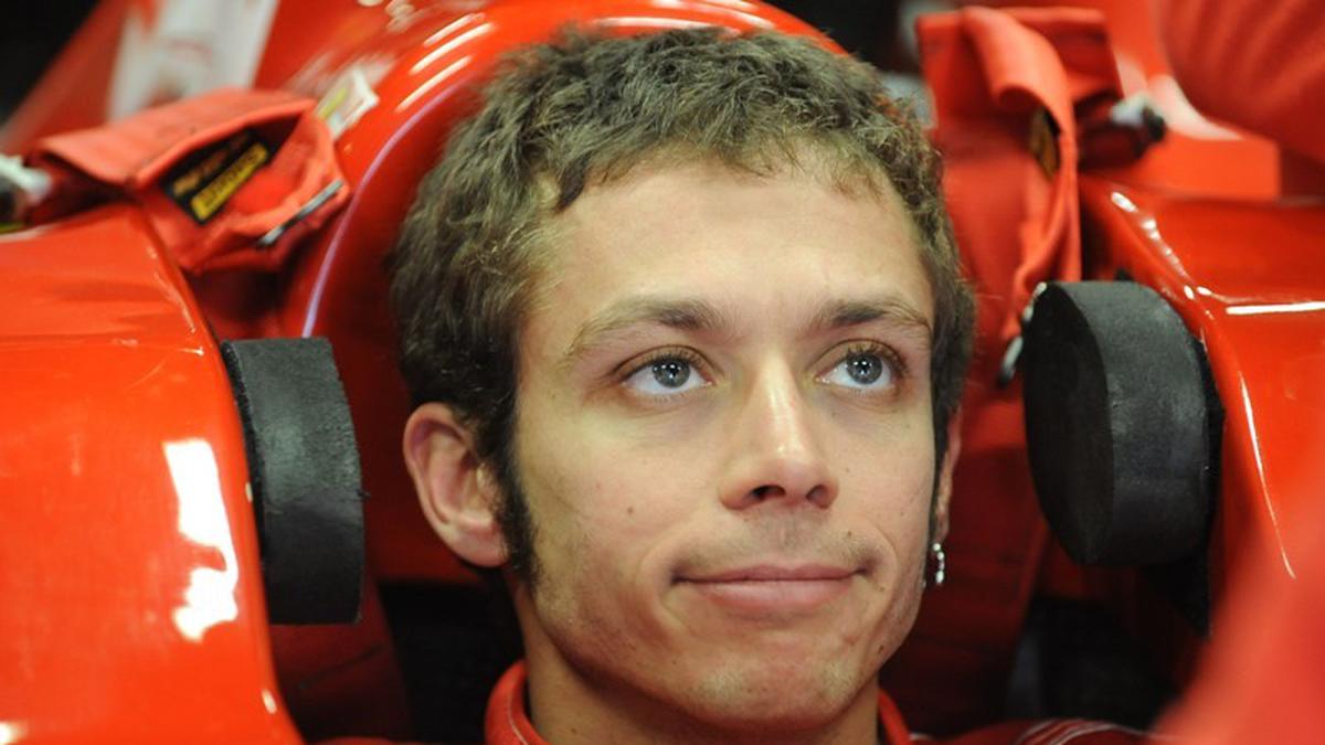 Ketika Valentino Rossi Nyaris Beralih dari MotoGP ke F1 dan Catatan ...