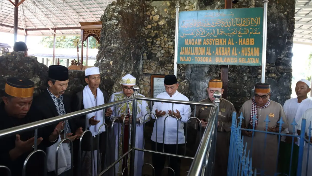 Kisah Masjid Tua Tosora Wajo yang Didirikan Cucu Rasulullah SAW di ...