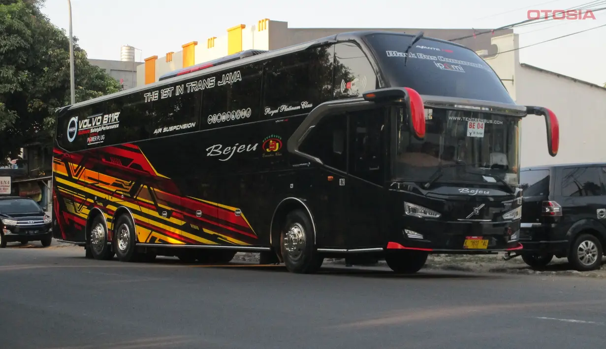 8 Jenis Bus yang Sering Mengaspal di Indonesia - Photo Otosia.com