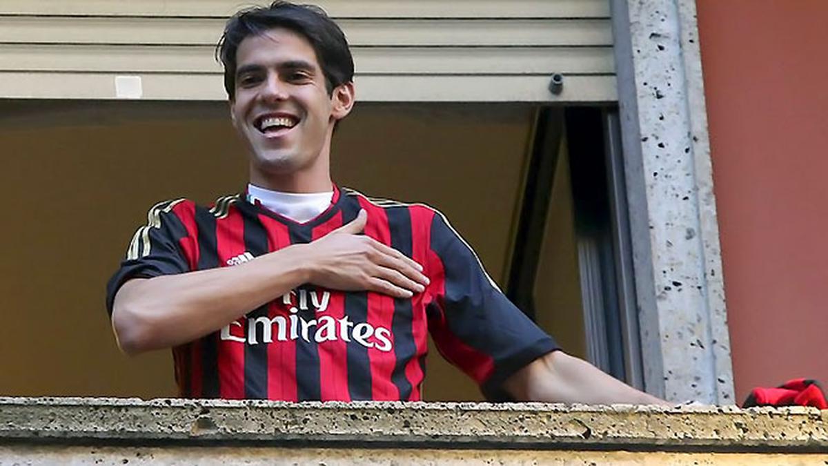 Kaka Siap Ditempatkan di Berbagai Posisi - Bola Liputan6.com