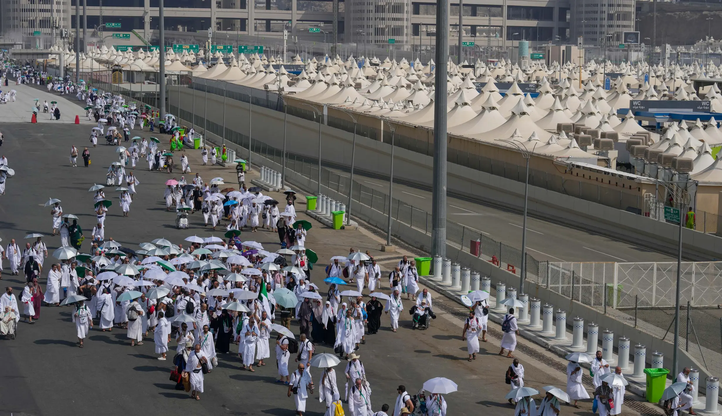 Jelang Puncak Ibadah Haji, Para Jemaah Bergerak Menuju Mina - Foto ...