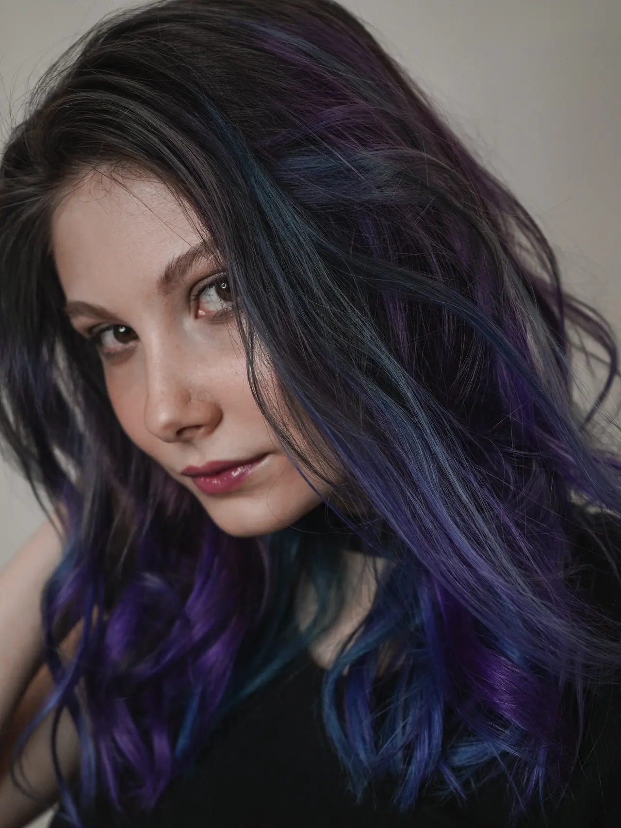 5 Inspirasi Warna Rambut yang Bikin Penampilanmu Makin Keren