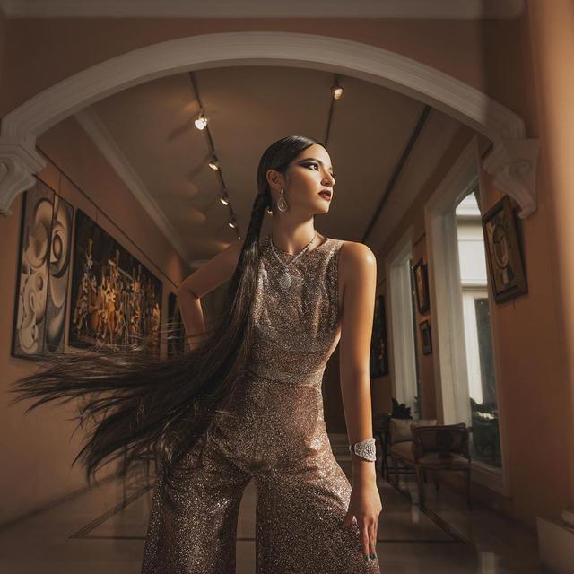 Bak Boneka Barbie, Ini Gaya 7 Selebritas saat Pemotretan dengan Rambut ...