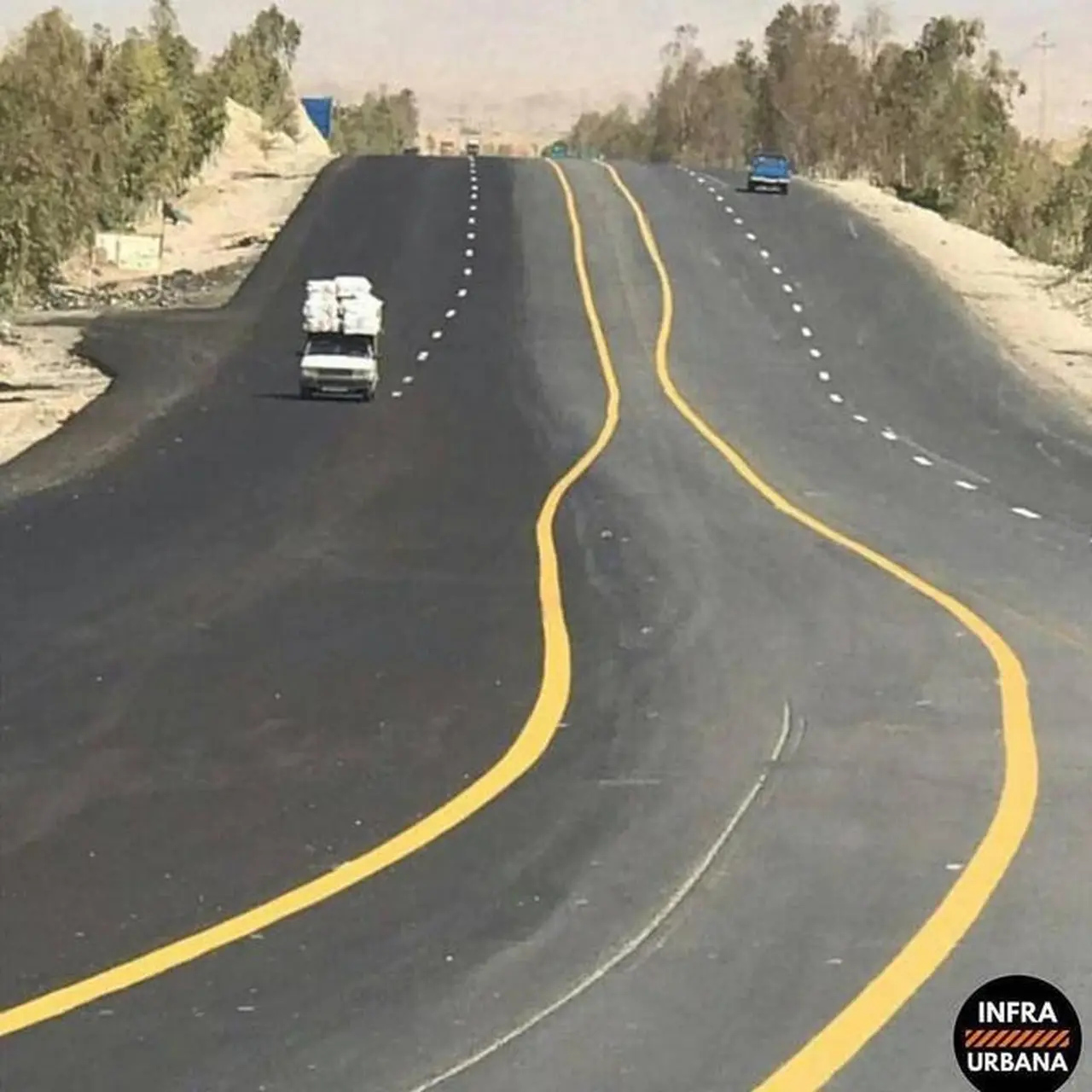 6 Garis Tak Lurus di Jalan Ini Bikin Kesal, Perfeksionis Geregetan ...