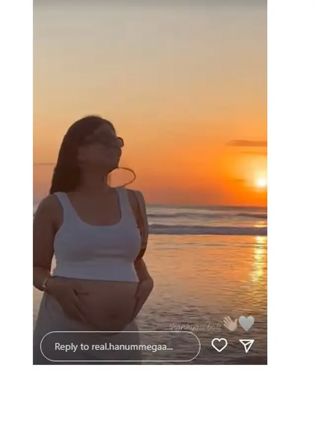 7 Potret Hanum Mega saat Lakukan Babymoon Sendiri di Bali, Curi ...