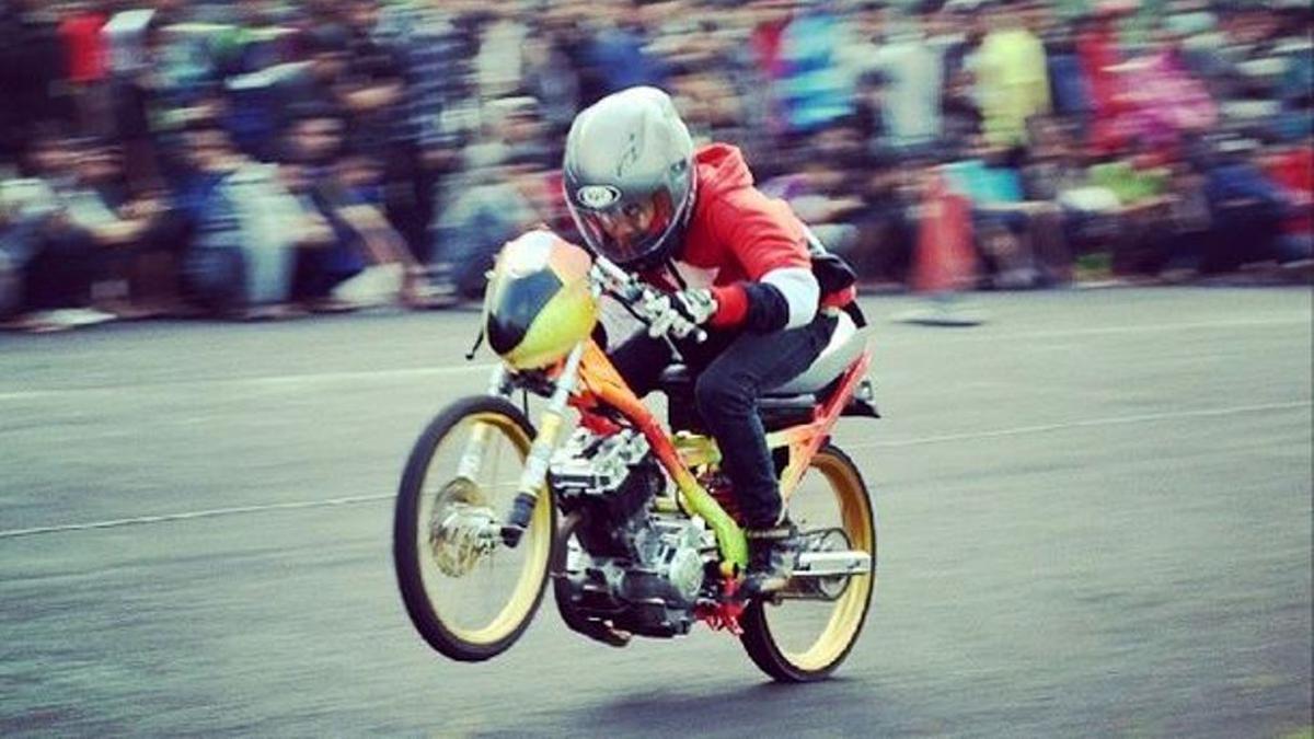 Karakter Shock Beragam, yang Ini untuk Motor Balap