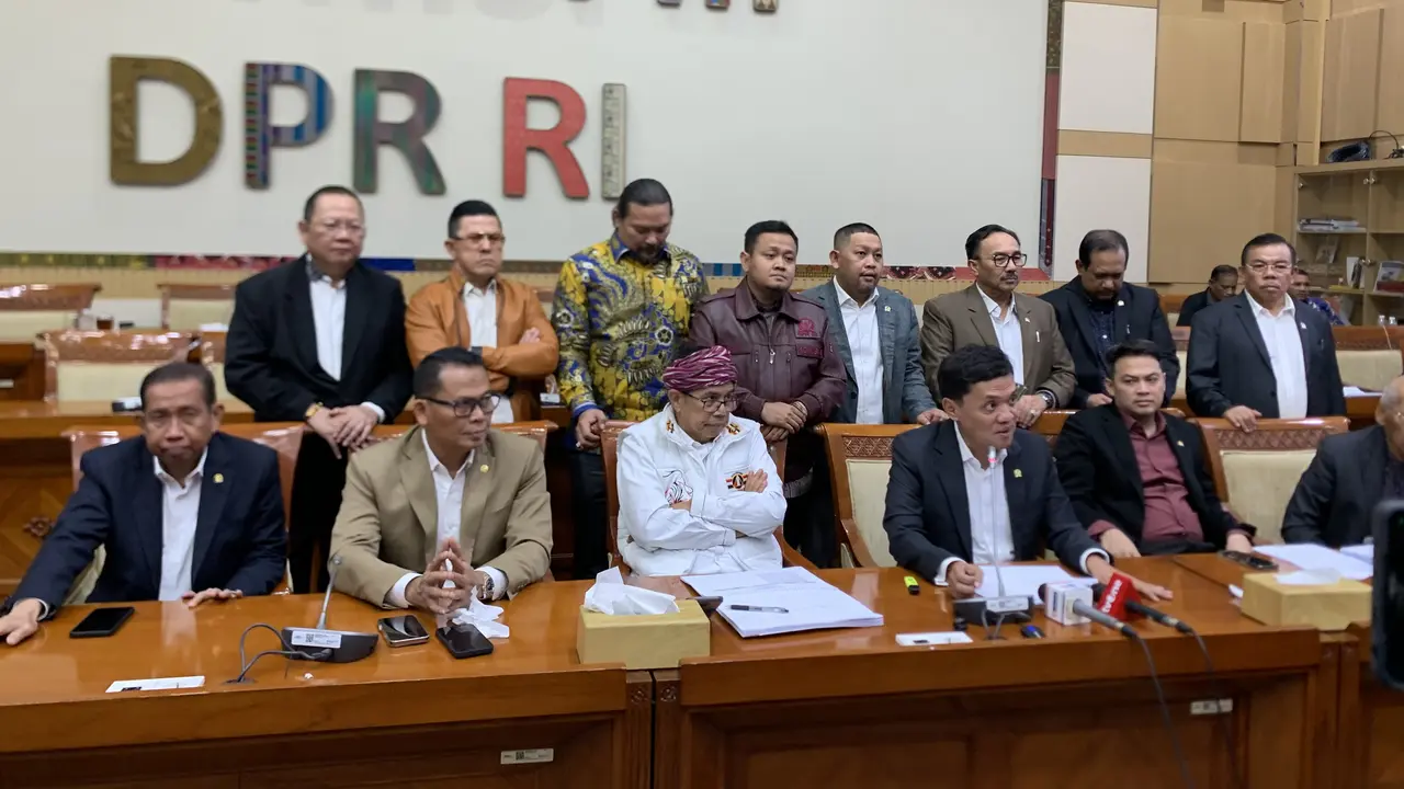 DPR-Pemerintah Sepakat Hapus Larangan MA Jatuhkan Vonis Lebih Berat di ...