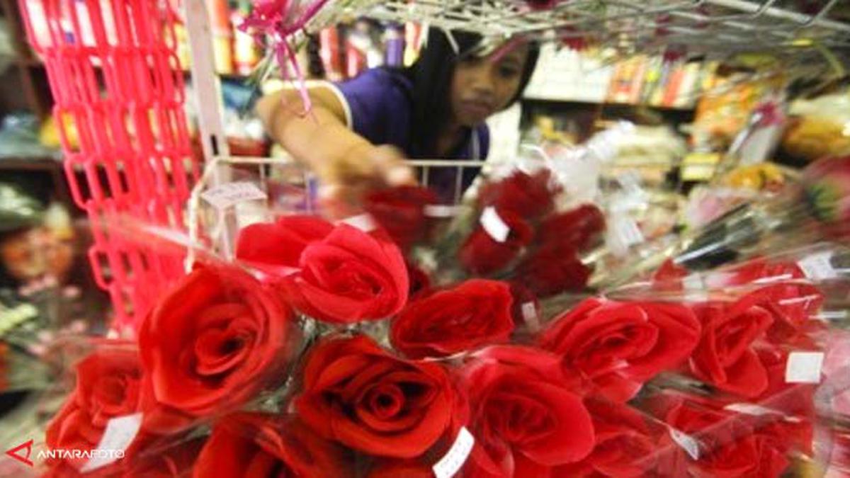 Rayakan Valentine, Penjualan Bunga Mawar Melonjak Dua Kali Lipat ...