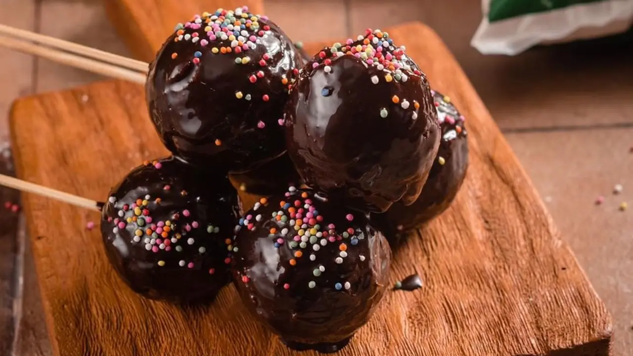 5 Resep Bola-Bola Cokelat Rumahan yang Spesial untuk Lebaran - Food ...