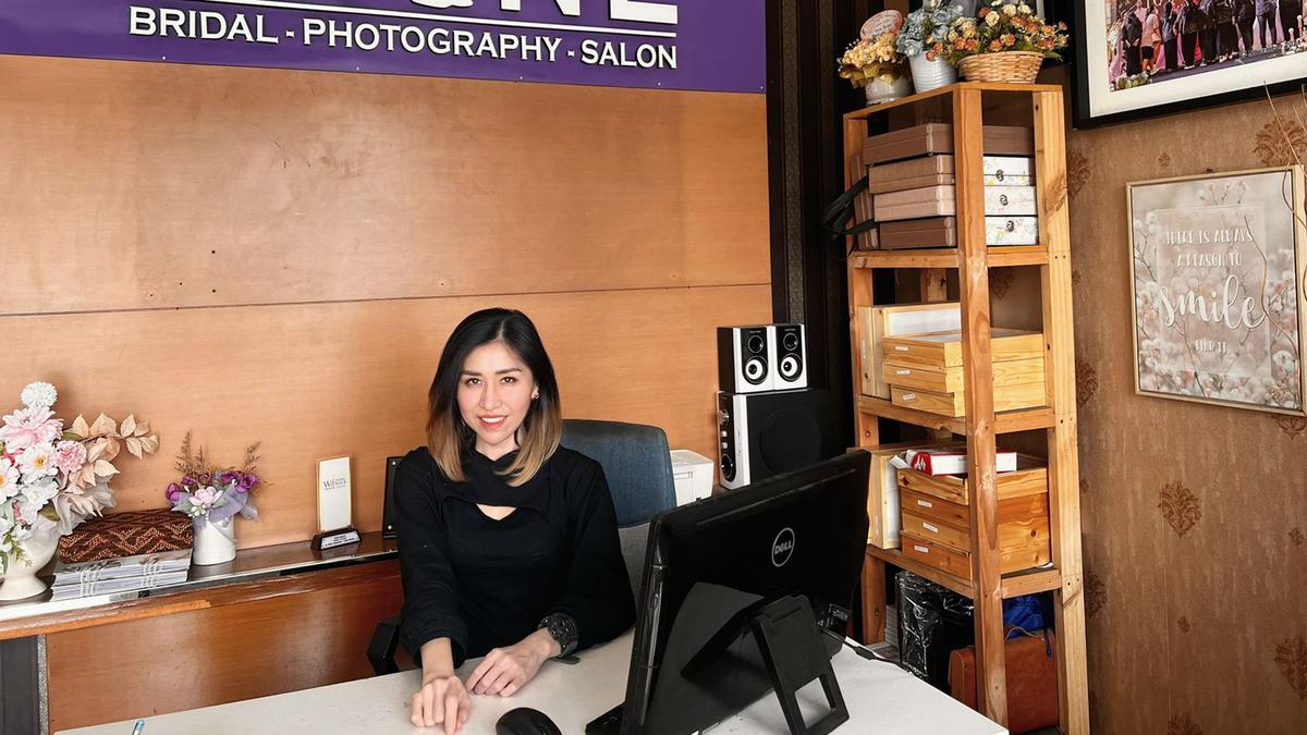 Mengenal Farida Widasta Perempuan Terima Best Entrepreneur dari ...