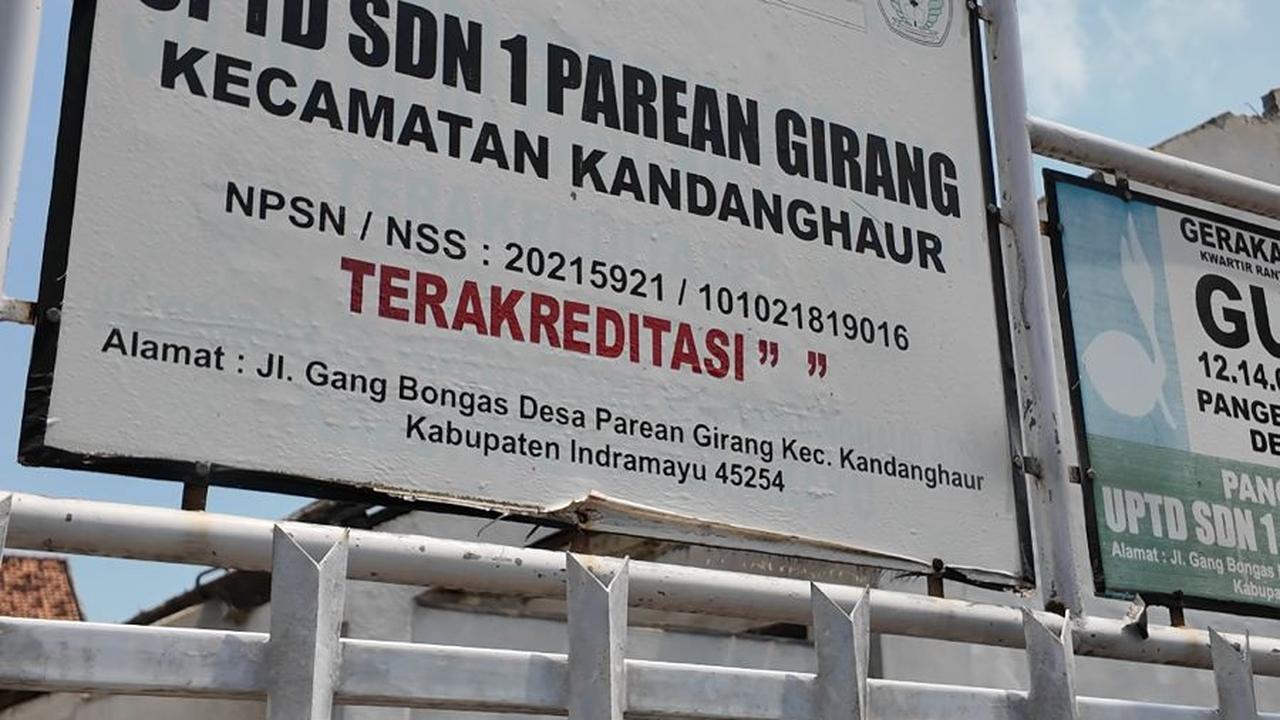 Proses Revitalisasi Kelas di SDN 1 Parean Girang Indramayu: Ruang Kelas ...