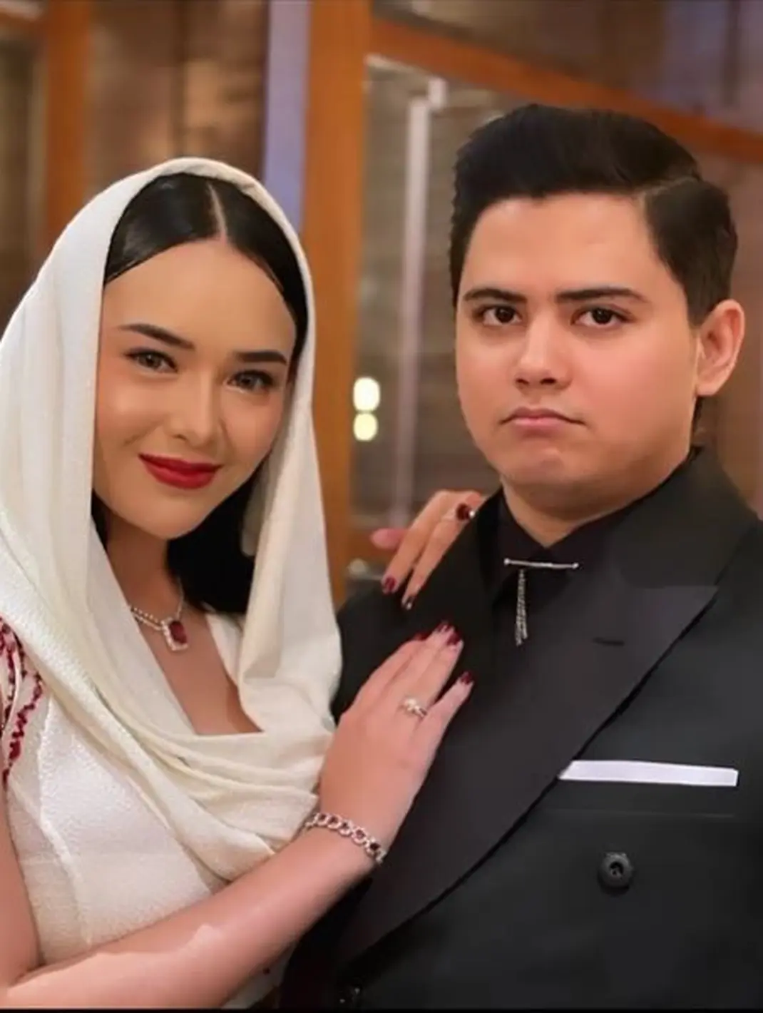 Beda Banget, Penampilan Aliando Kini Disebut Netizen Makin Bahagia dan ...