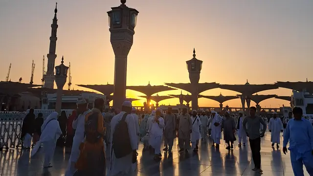 Biaya Listrik Masjid Nabawi Capai Rp35 Miliar per Bulan tapi Tak Ada ...