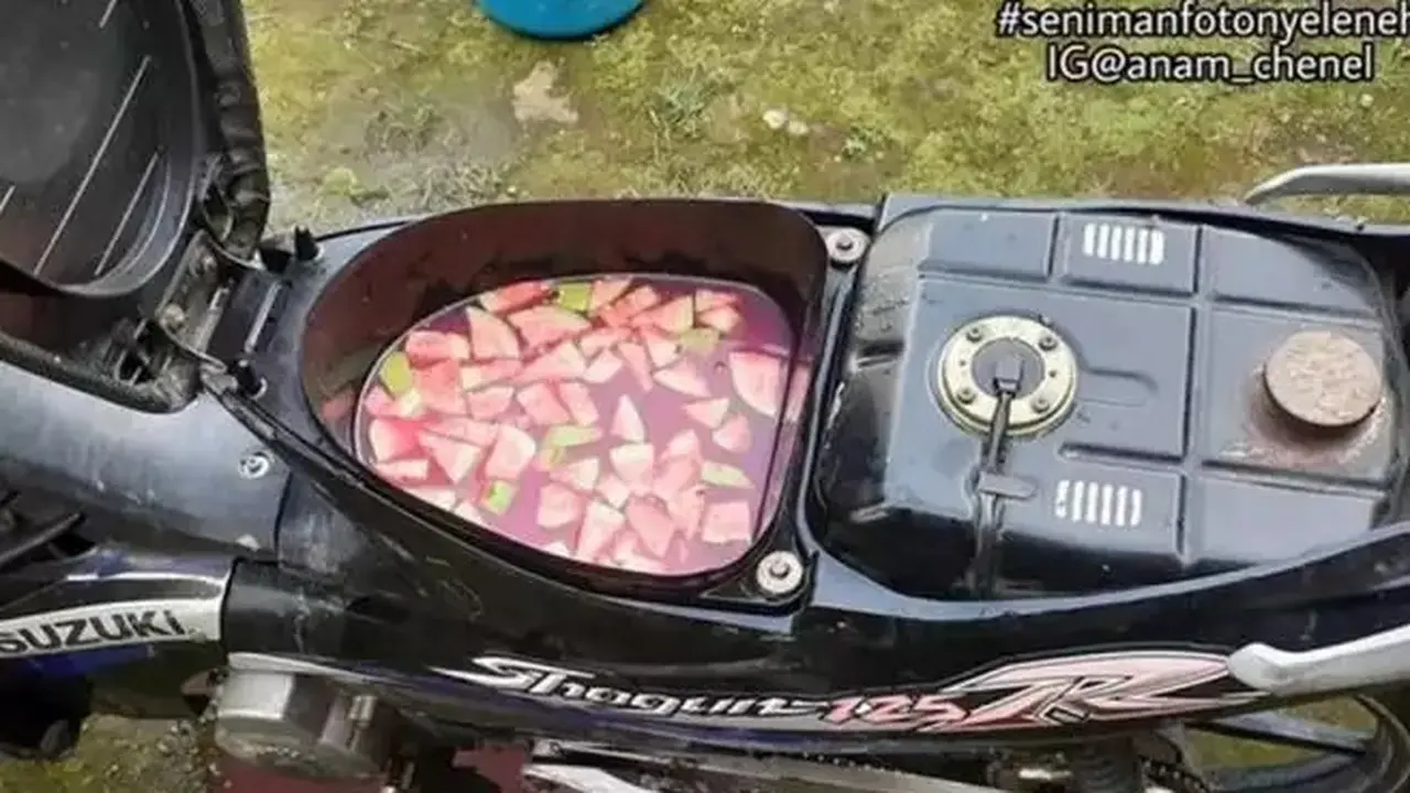 8 Cara Orang Minum Es Ini Nyeleneh Abis, Bikin Heran - Hot Liputan6.com