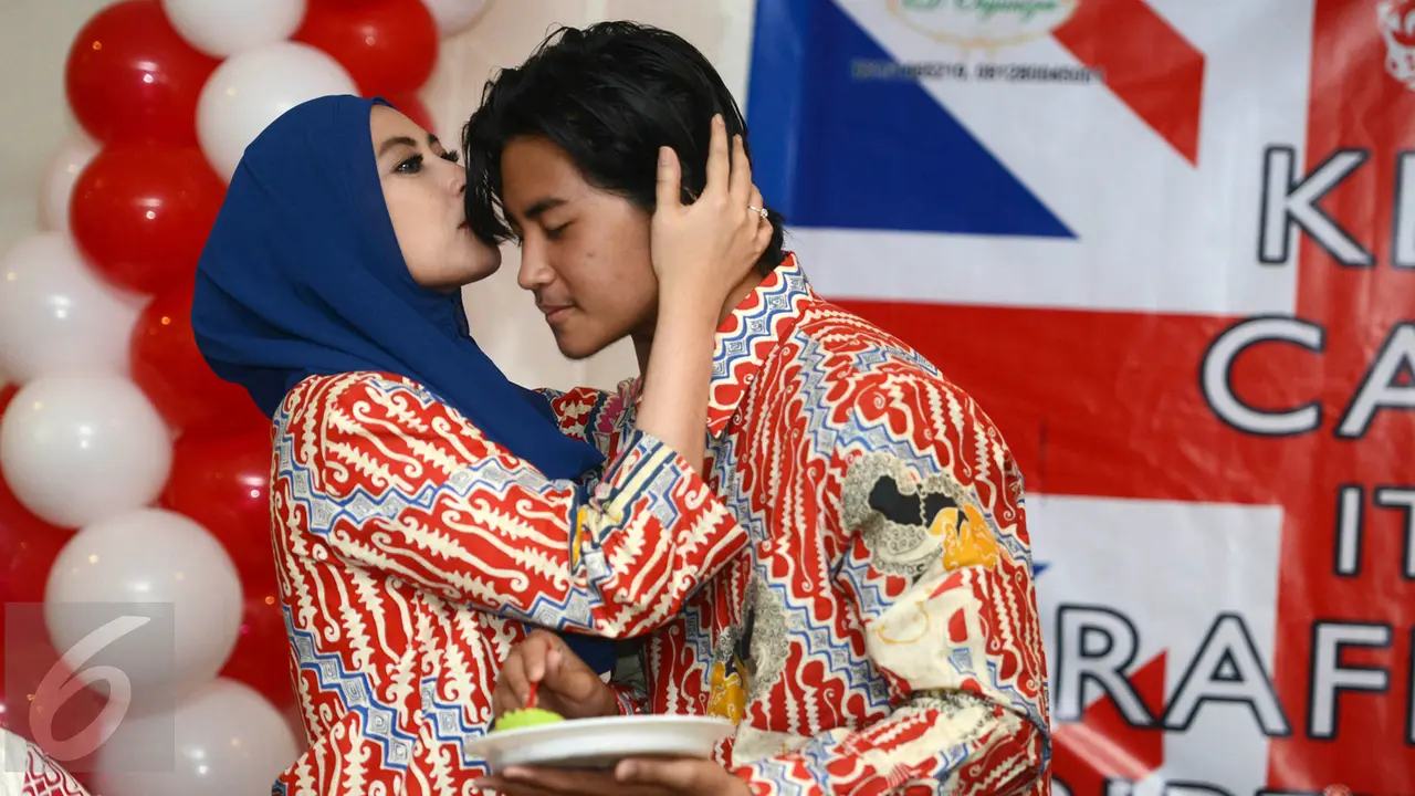 8 Fakta Menarik Rafi, Anak Adjie Pangestu yang Ganteng dan Berprestasi - ShowBiz Liputan6.com